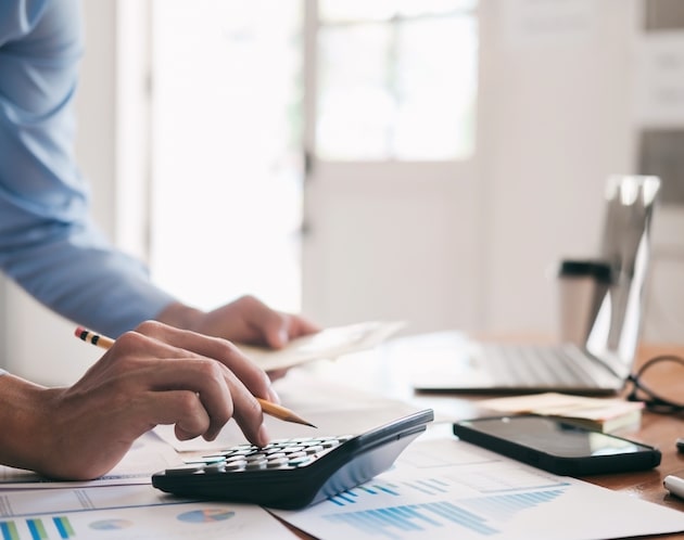 4 strategies to make smart choices when facing budget cuts